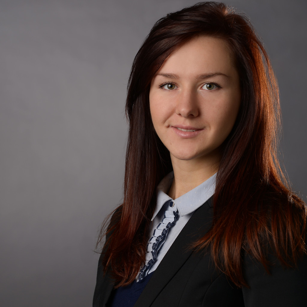Alexandra Kadach - Projektassistentin/Junior Consultant - Fricke ...