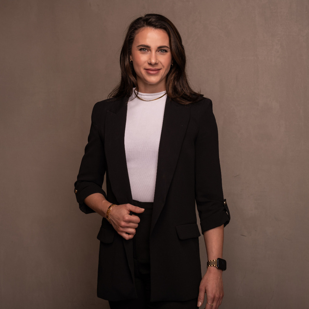 Laura Klein - Immobilienmakler - Self imployed | XING