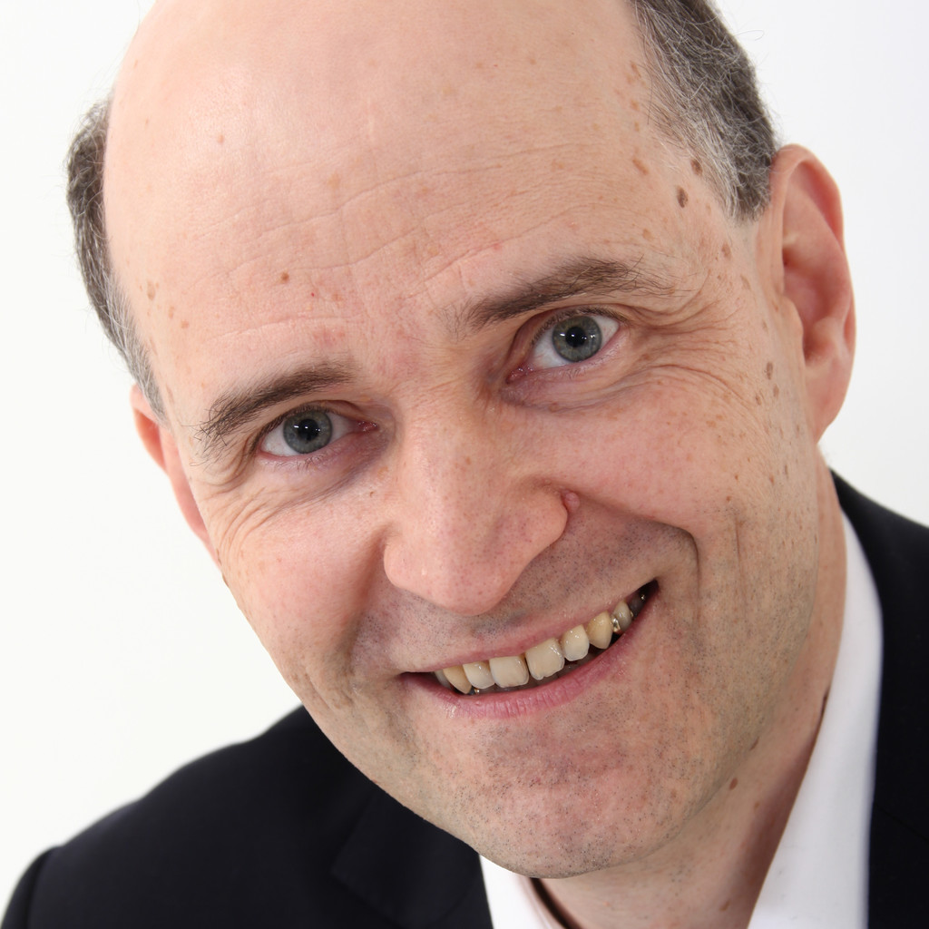 Dr. Michael Heiss - Principal Consultant Digital Enterprise - Siemens ...