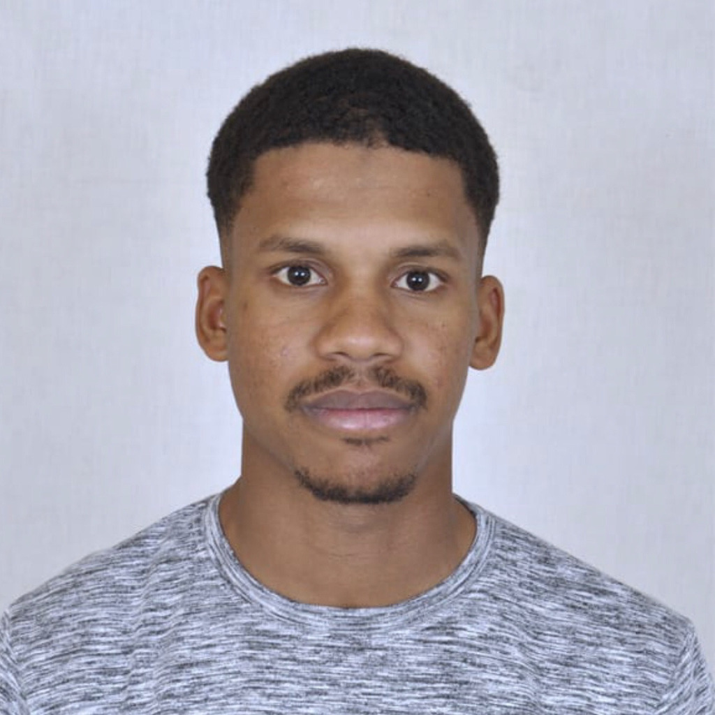 Oualhya Abdellatif - Caissier - Maxi label vie | XING