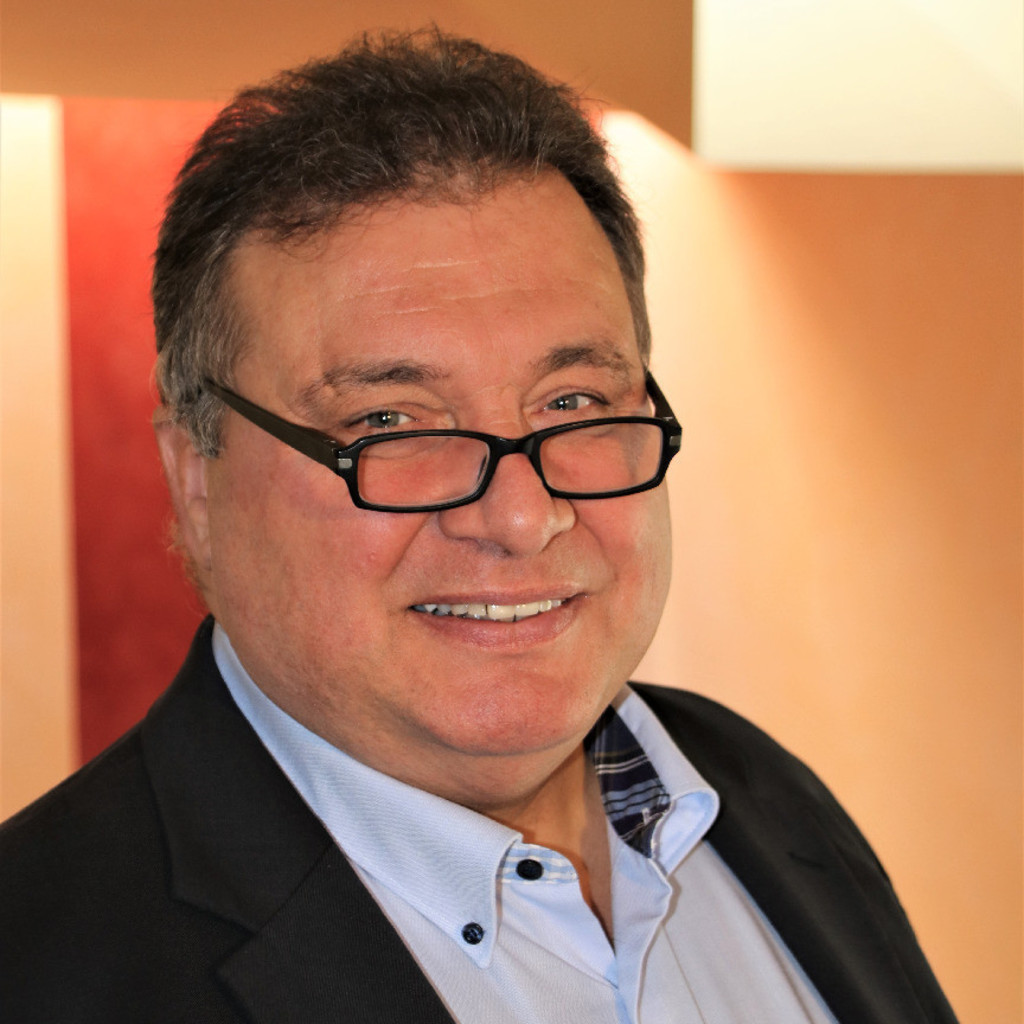 Frido Thiel: Rentner und Freelancer | XING