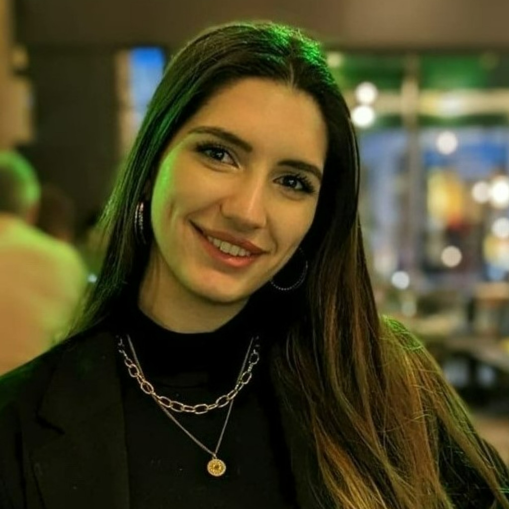 Dilay Gümüs - Key-Account-Managerin - Hays | XING