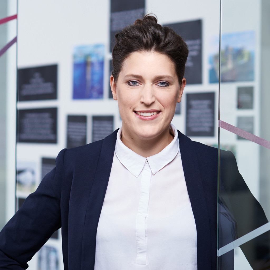 Dr. Angelika Trübswetter - Leitung User-Centered-Change - YOUSE GmbH | XING