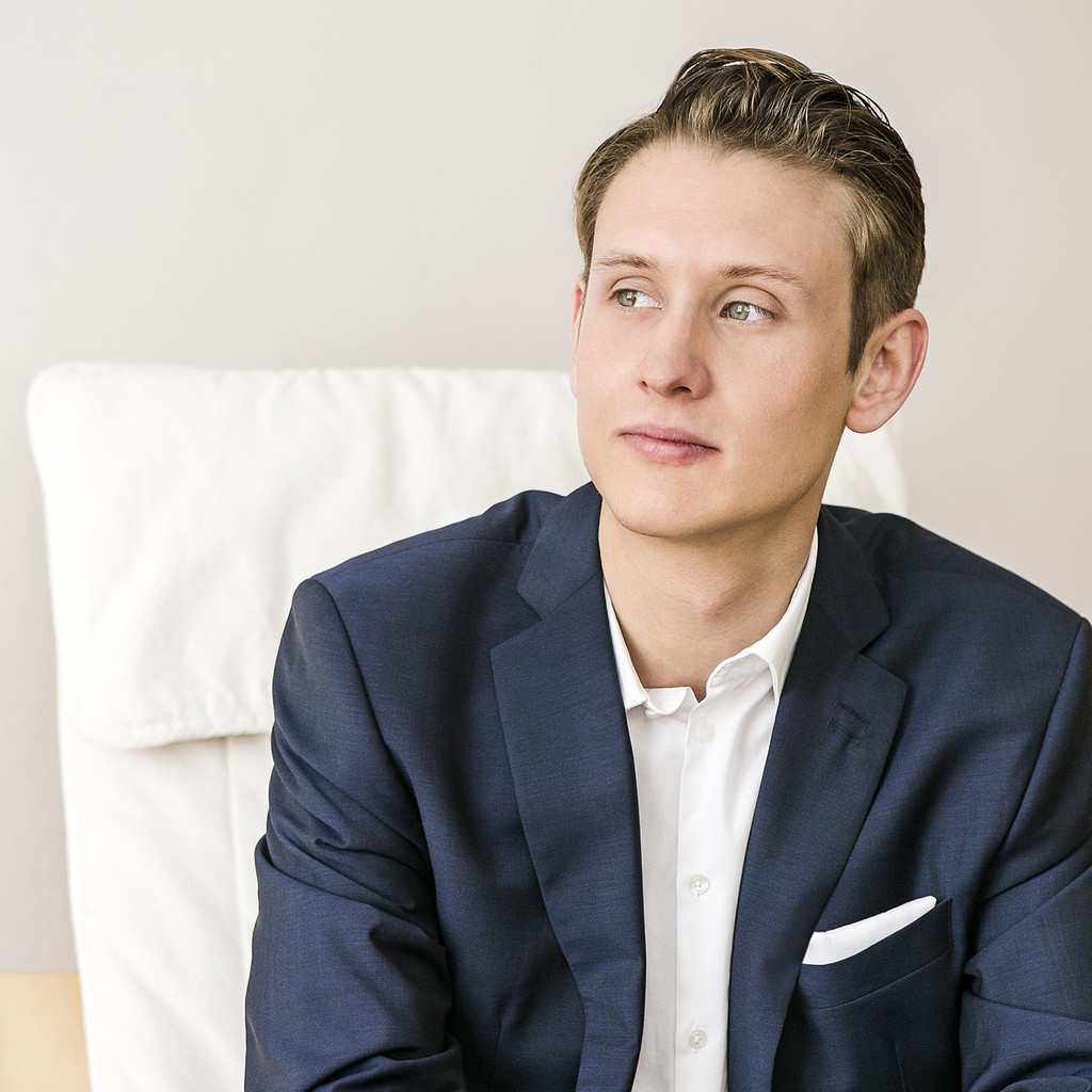 Max Taubert - Moderator, Sprecher & Filmemacher - www.maxtaubert.com | XING