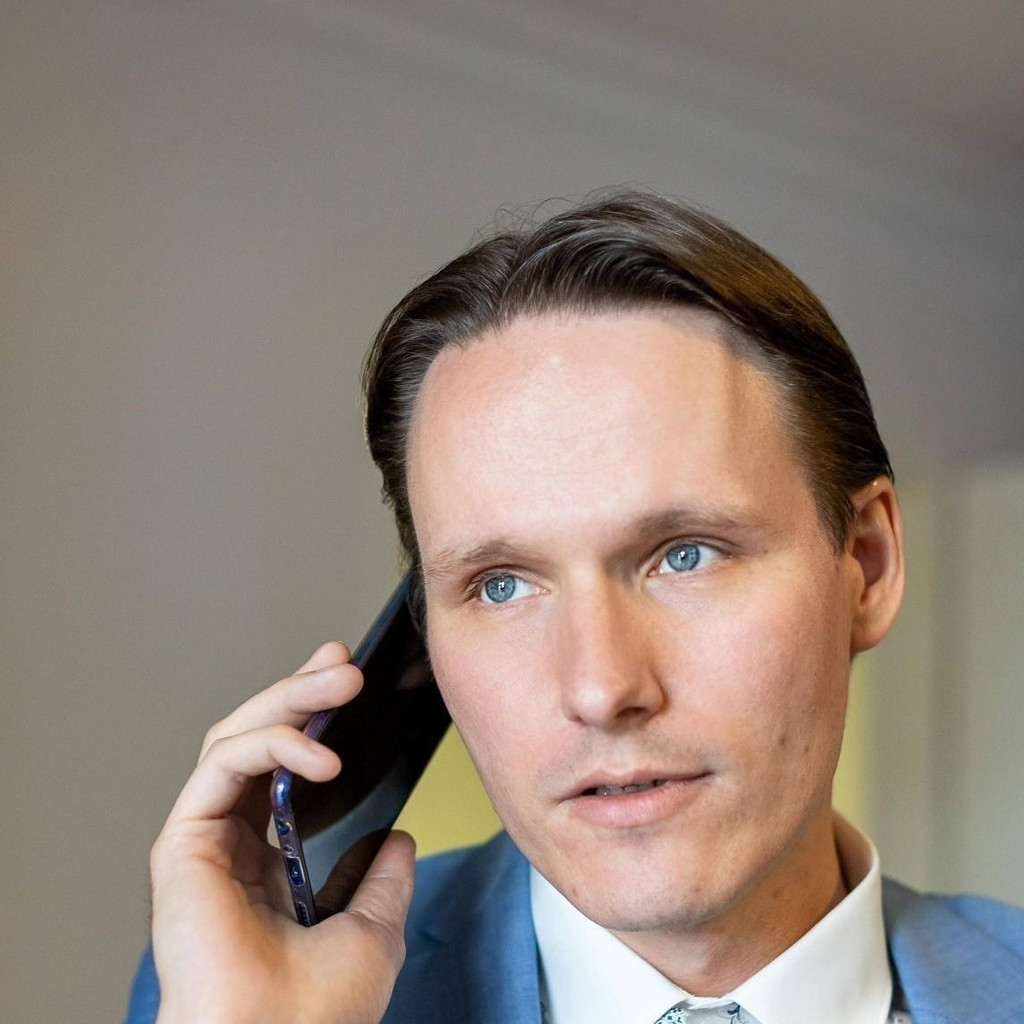 Dustin Schmidt - Experte Beschaffung Market & Reference Data ...