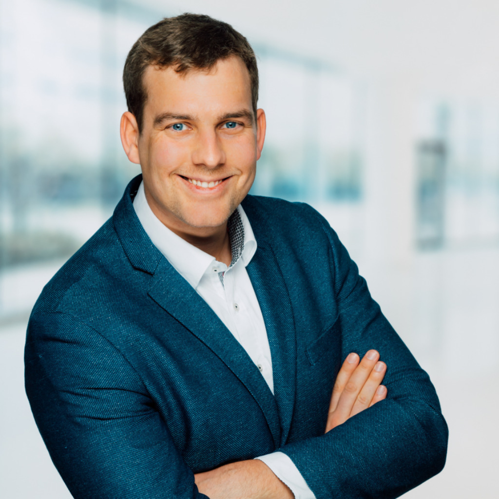 Dr. Manuel Clauss - Chief Operating Officer - Phoenix Non Woven GmbH ...