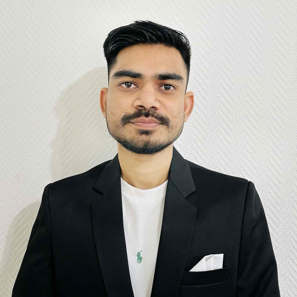 Piyan Goti - Sachbearbeiter Seefracht Import - Hellmann Worldwide ...