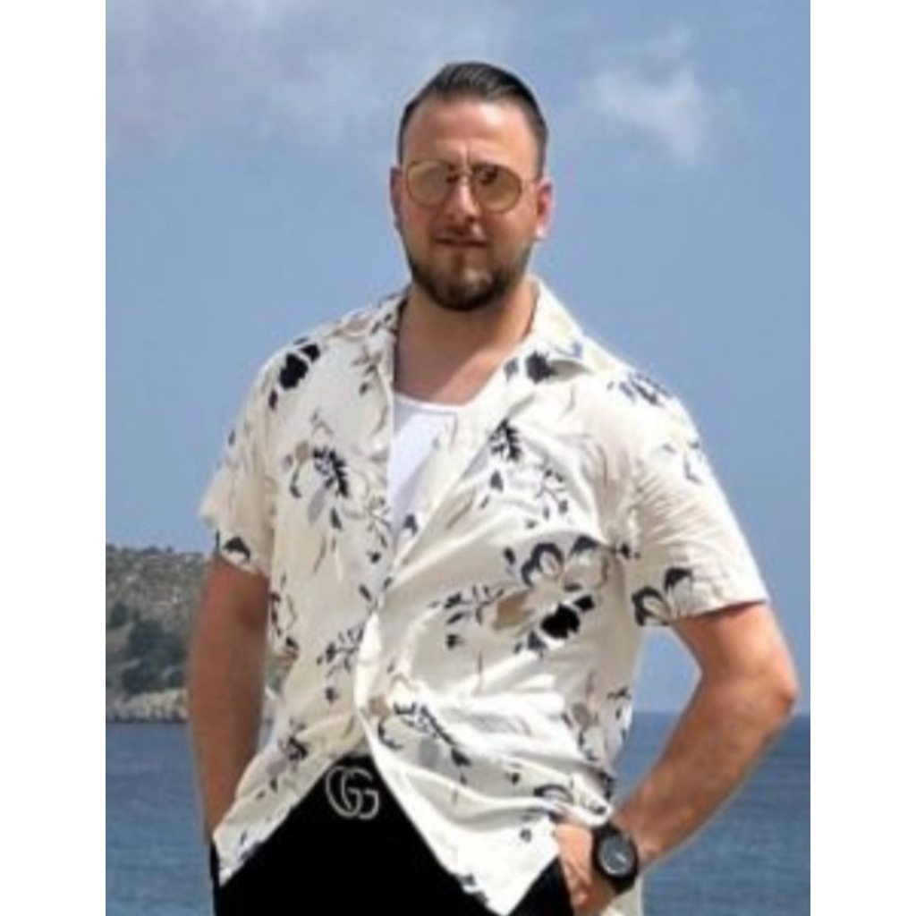 Damyr Hlushych - Head of Marketing - HeLeNa GmbH | XING