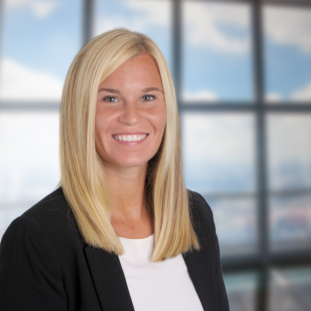 Sandra Spitzmüller - Teamleiterin Personalentwicklung - Zimmer Group | XING