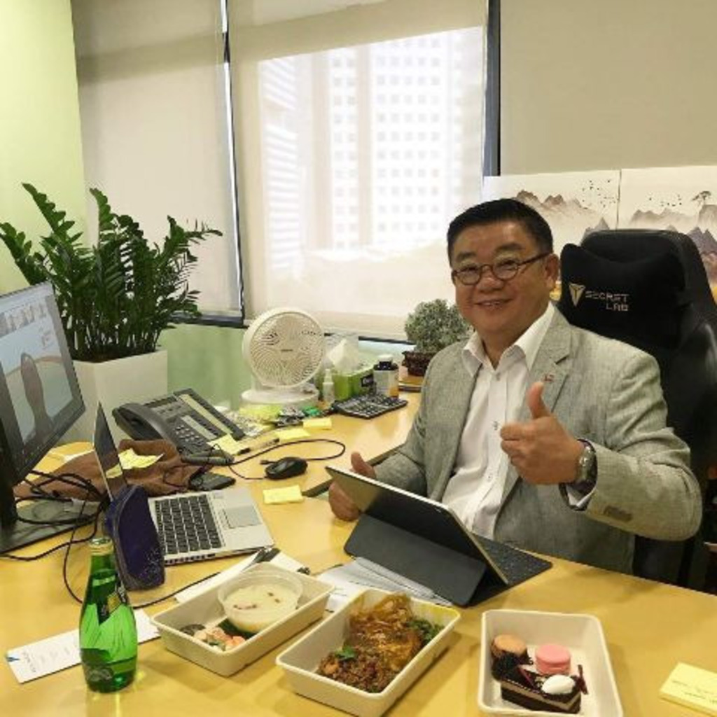 Victor Lee - Senior Banker - CIMB Bank | XING