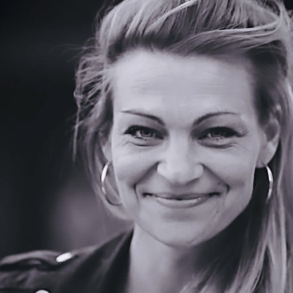 Julia Regenstein - Mediengestalter - Kompernaß Handelsgesellschaft mbH ...