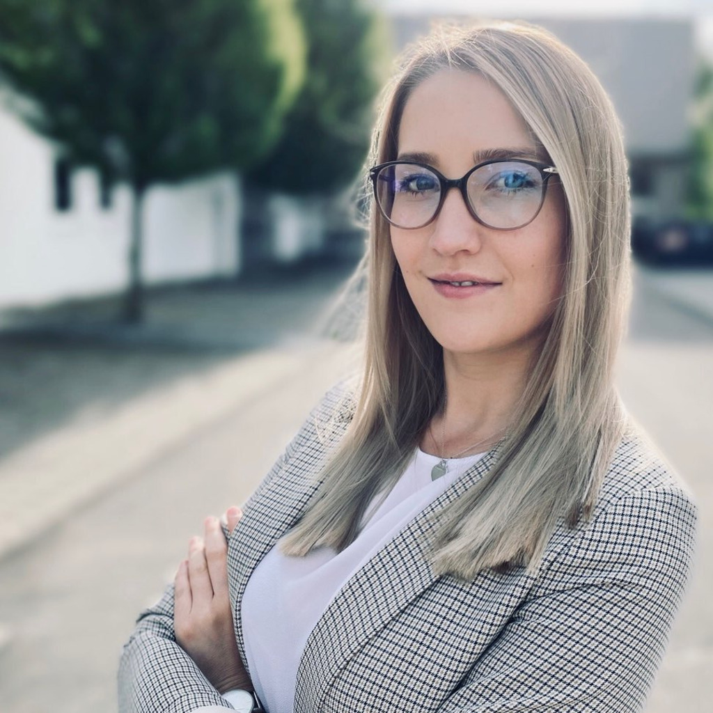 Deborah Beck - Global Sales Support - Balluff GmbH | XING