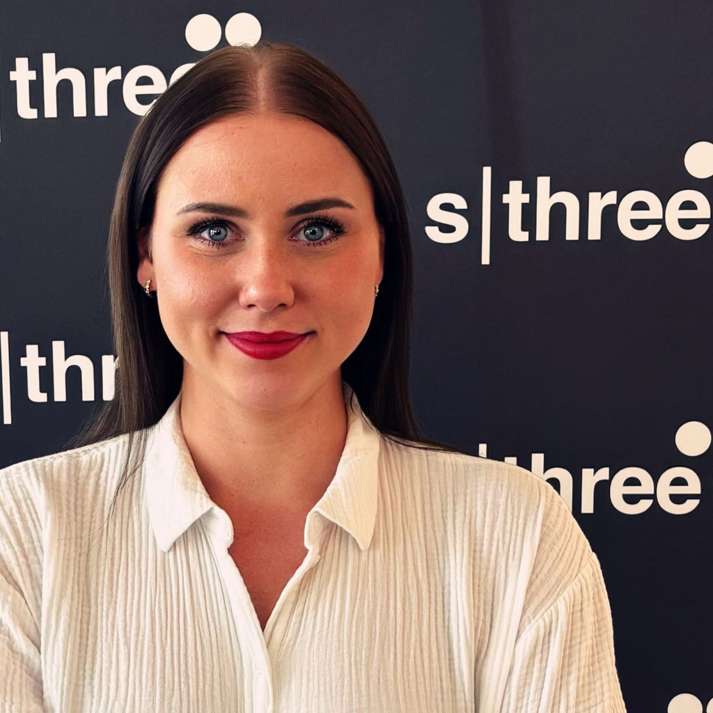 Heidi Kolrep - Senior Client Business Partner - Head of Railmotive and ...