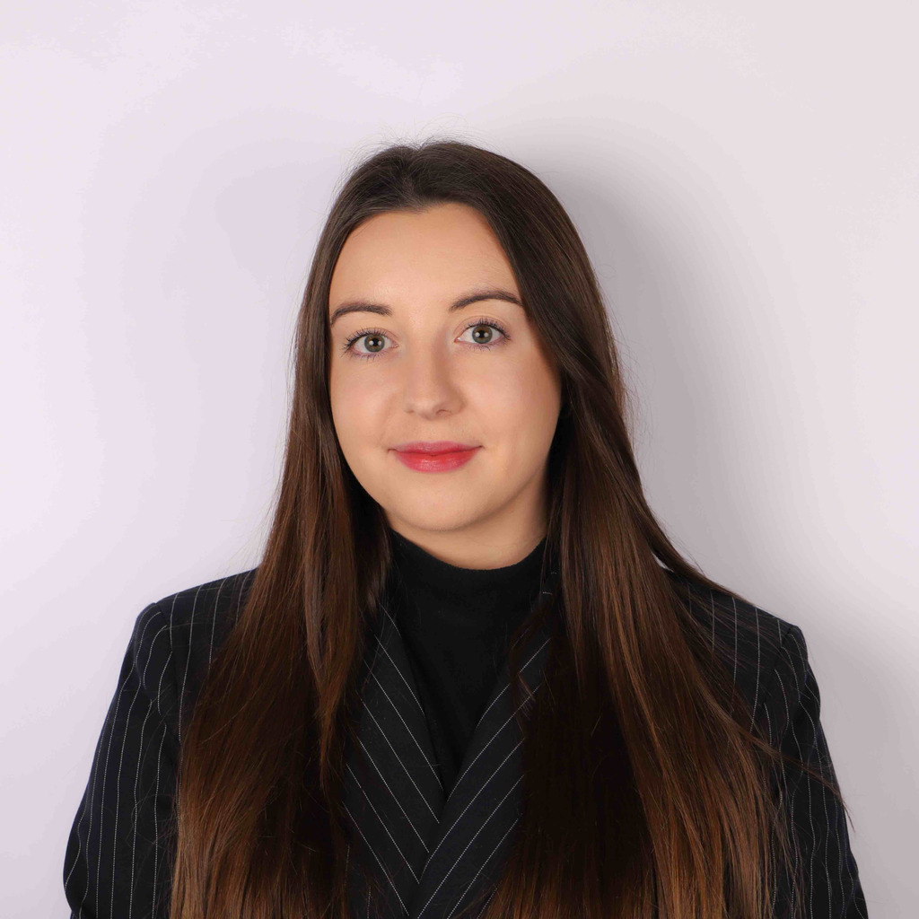 Lorna Curran - Buyer - Herr und Frau Klein GmbH | XING