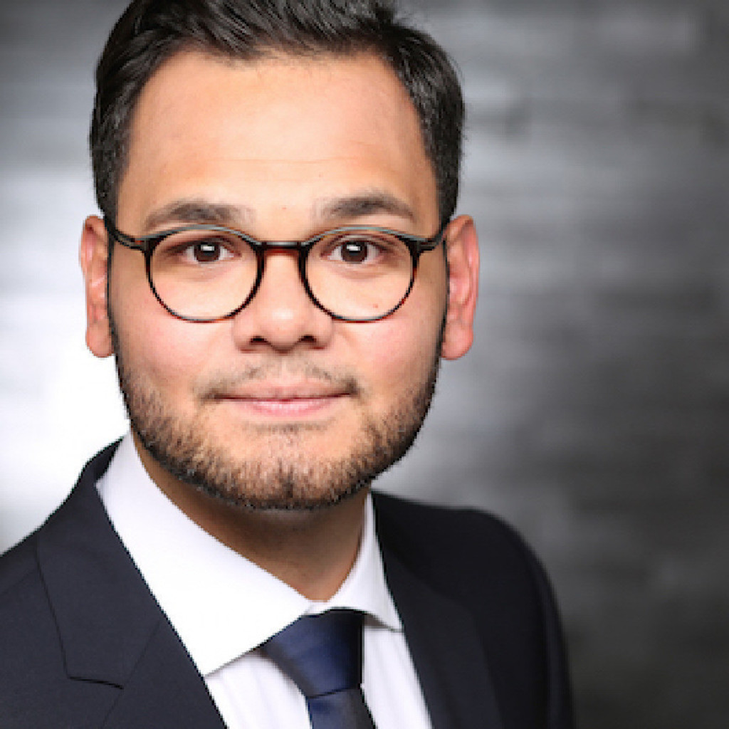 Dr. David Schmid - Produkt & Marketing Management - Daimler AG | XING