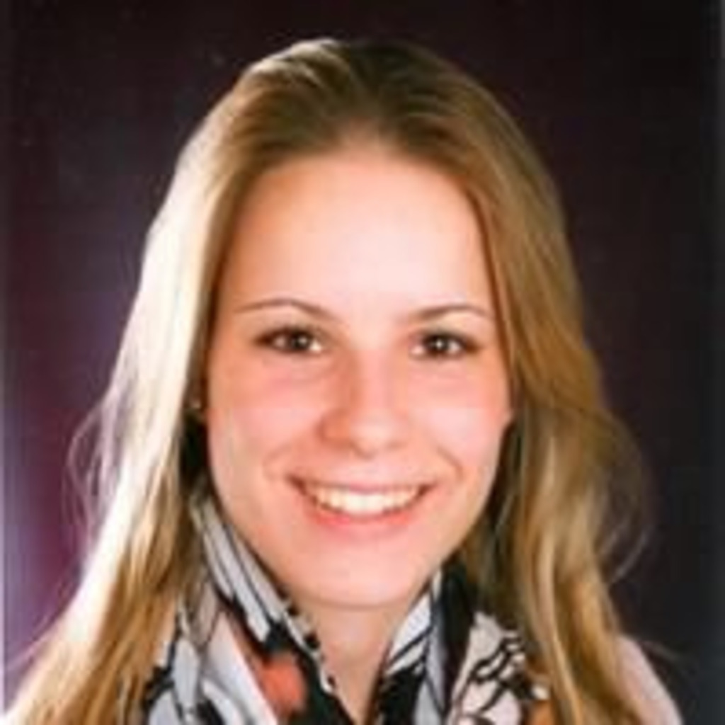 Laura Lang - Mitarbeiterin Qualitätsplanung - Engelbert Strauss GmbH ...