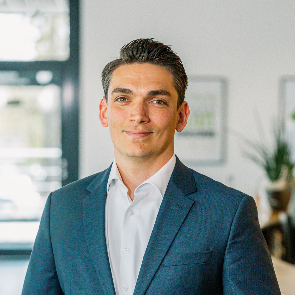 Jan Schnabel-Schlüter - Research & Trading Analyst - Fisher Investments ...