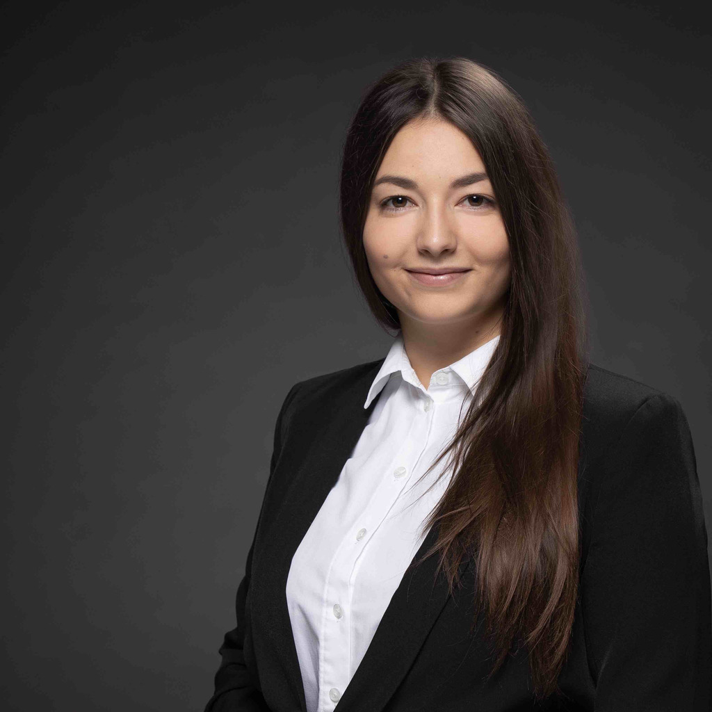 Michela Totaro: Ausbildung und Berufserfahrung | XING