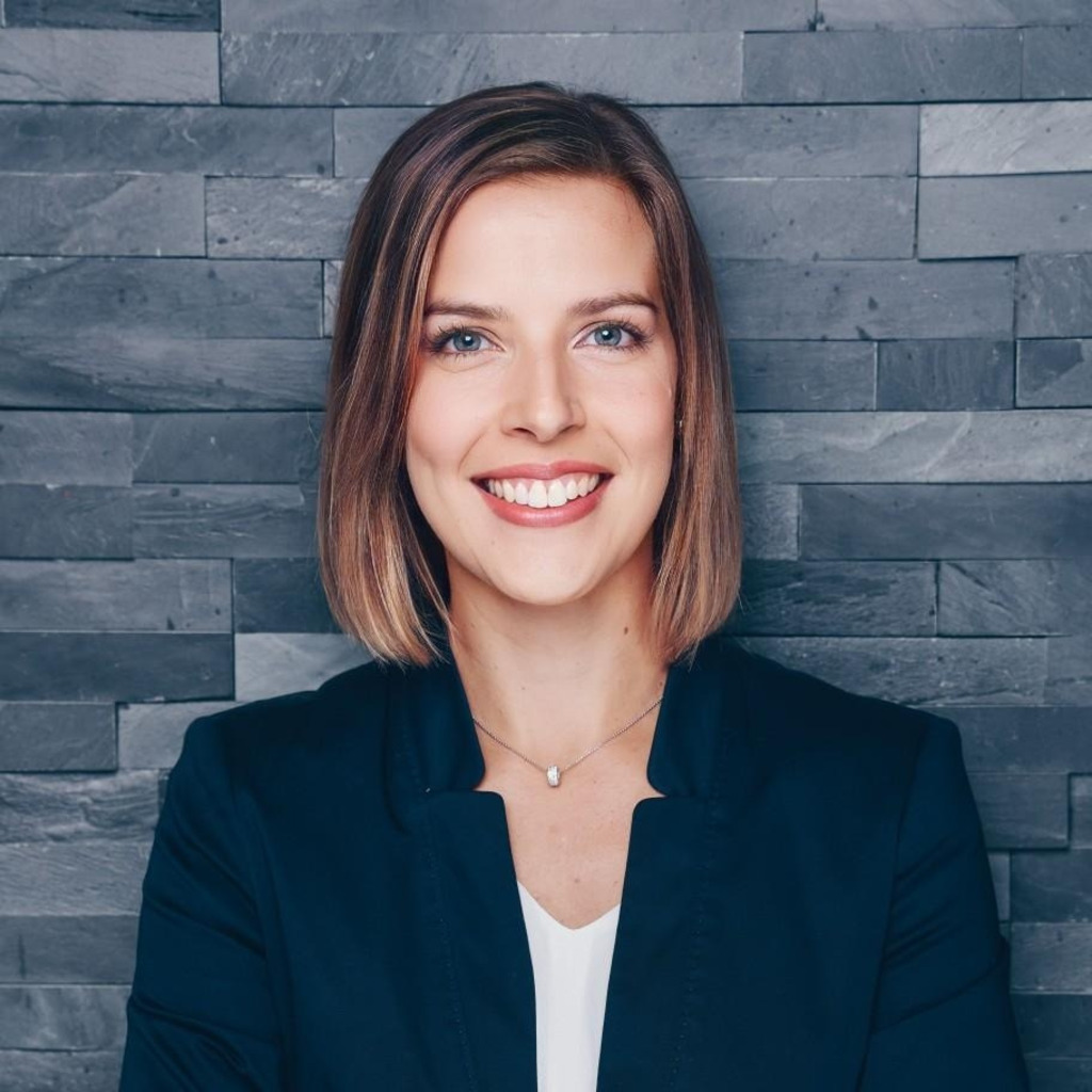 Anna-Maria May - Vice President Benefits (Aktuarin DAV/IVS ...