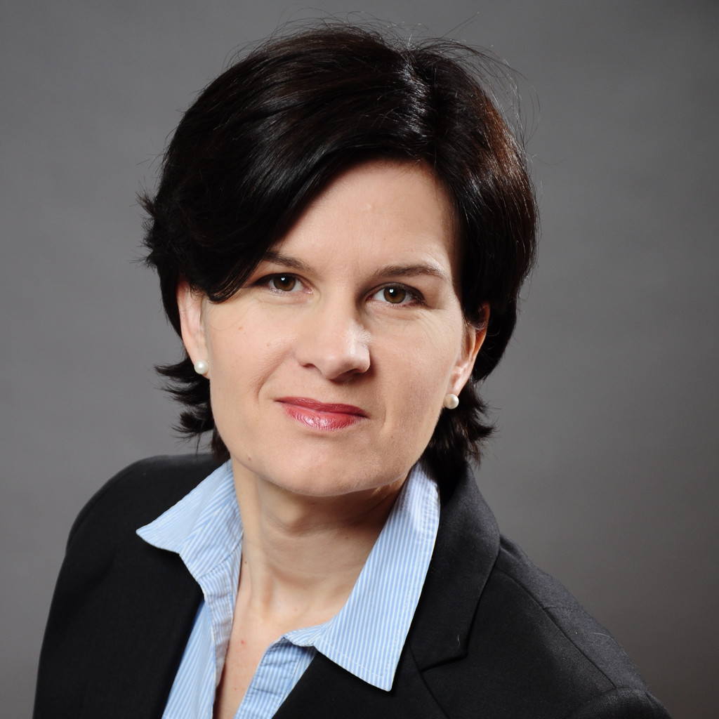 Claudia Friedl - Leitung Kaufmännische Aufgaben - Mega-line racing ...