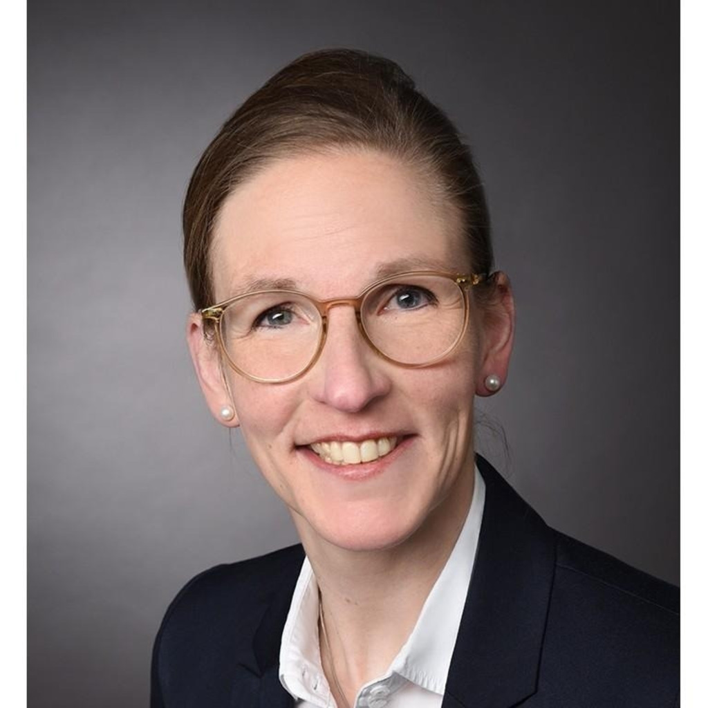 Anne-Christin Knape - Abteilungsleiterin Personal und Administration ...