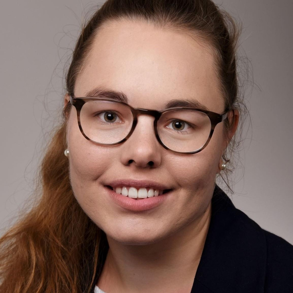 Kim-Alina Fischer - Controllerin - Caritasverband für das Erzbistum ...