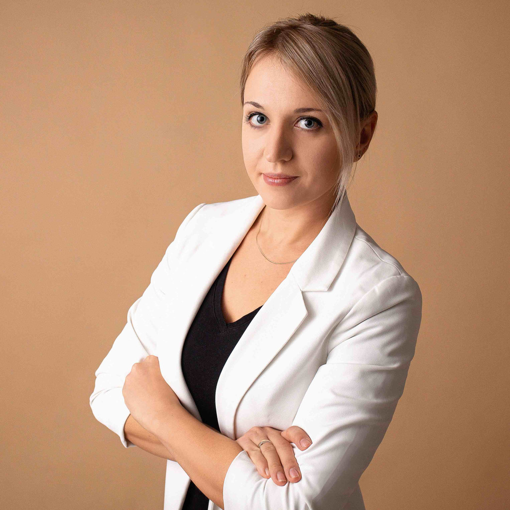 Anna Ebel - Solution Consultant - cbs Corporate Business Solutions ...