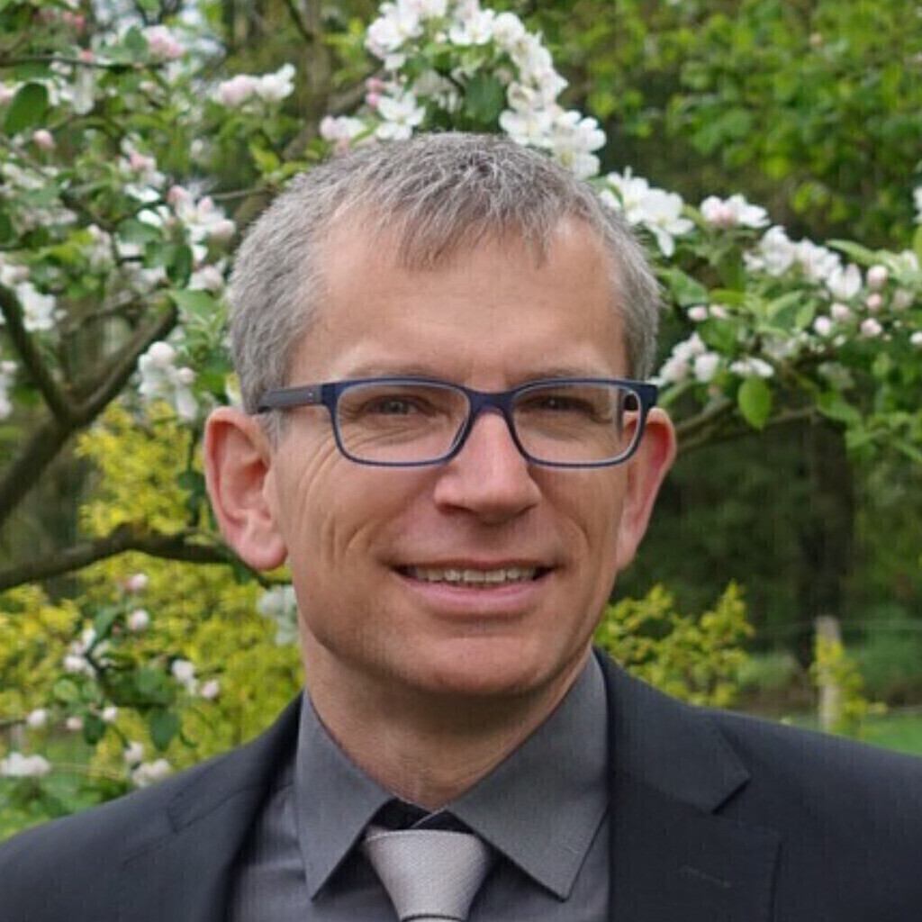 Chris Bader - Business Development Manager Vertrieb - Amann Girrbach AG ...