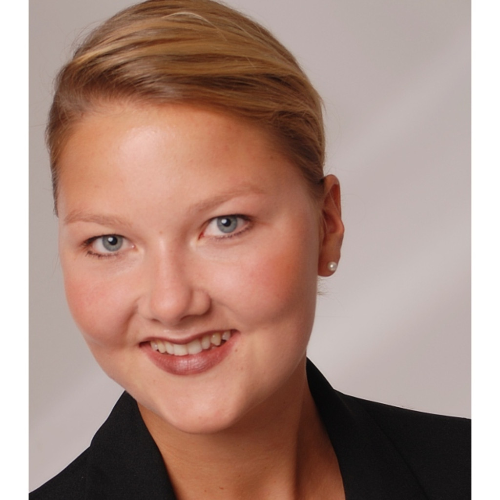 Dr. Lisa-Dorothea Stenzel M.Sc. - Fachzahnärztin für Oralchirurgie, M ...