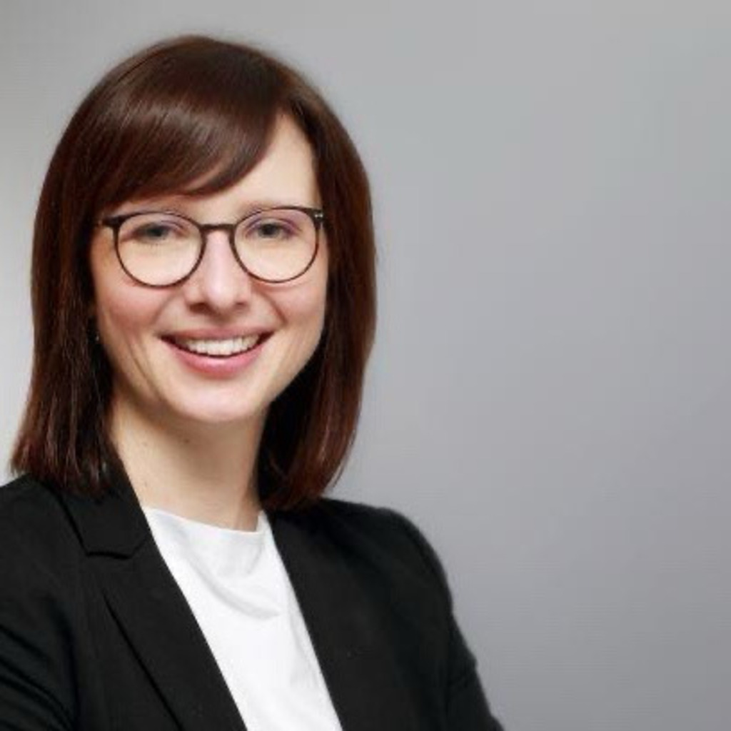 Nina Zahrer - Assistentin der Geschäftsleitung - Oculus Optikgeräte ...