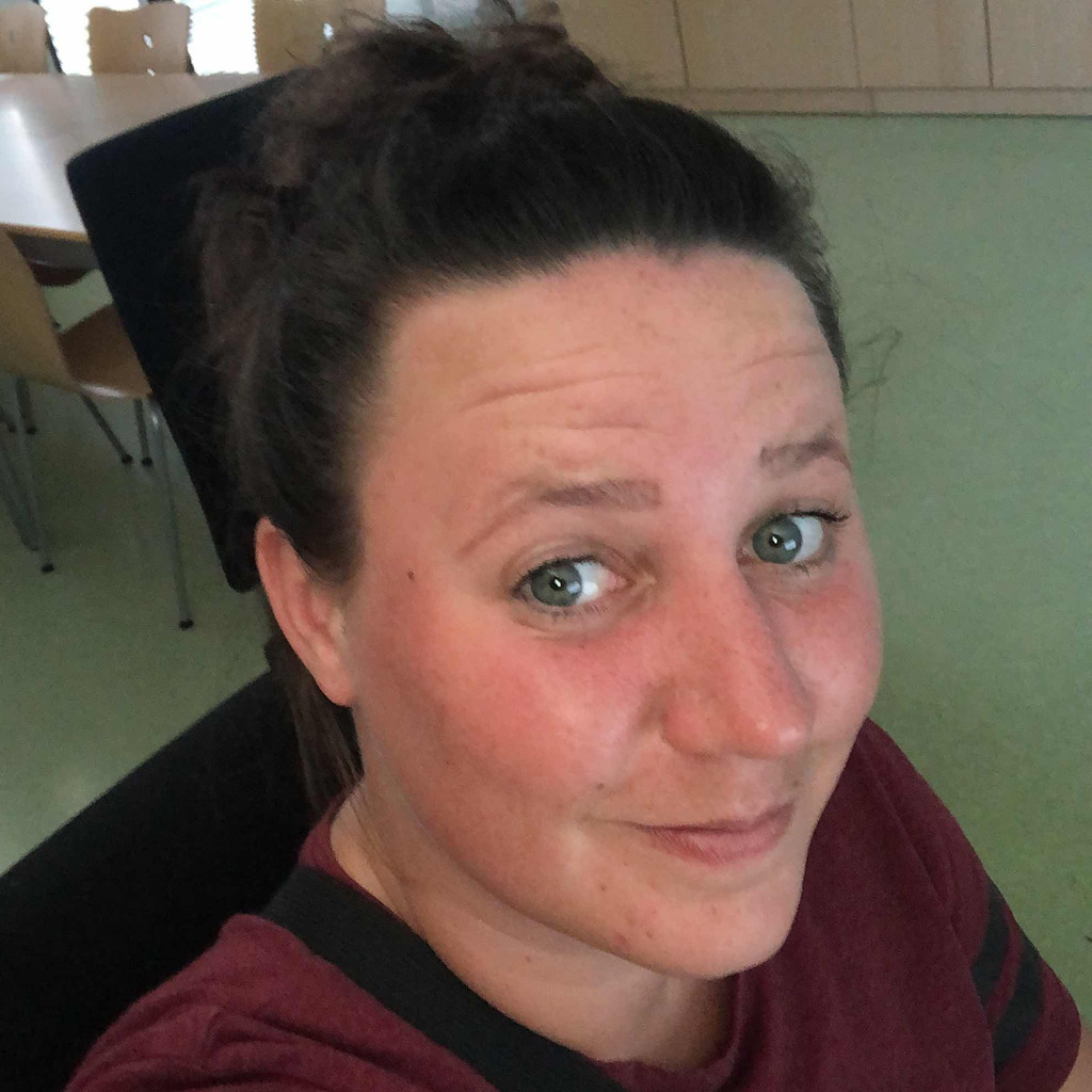 Sarah Siebert's Instagram, Twitter & Facebook on IDCrawl