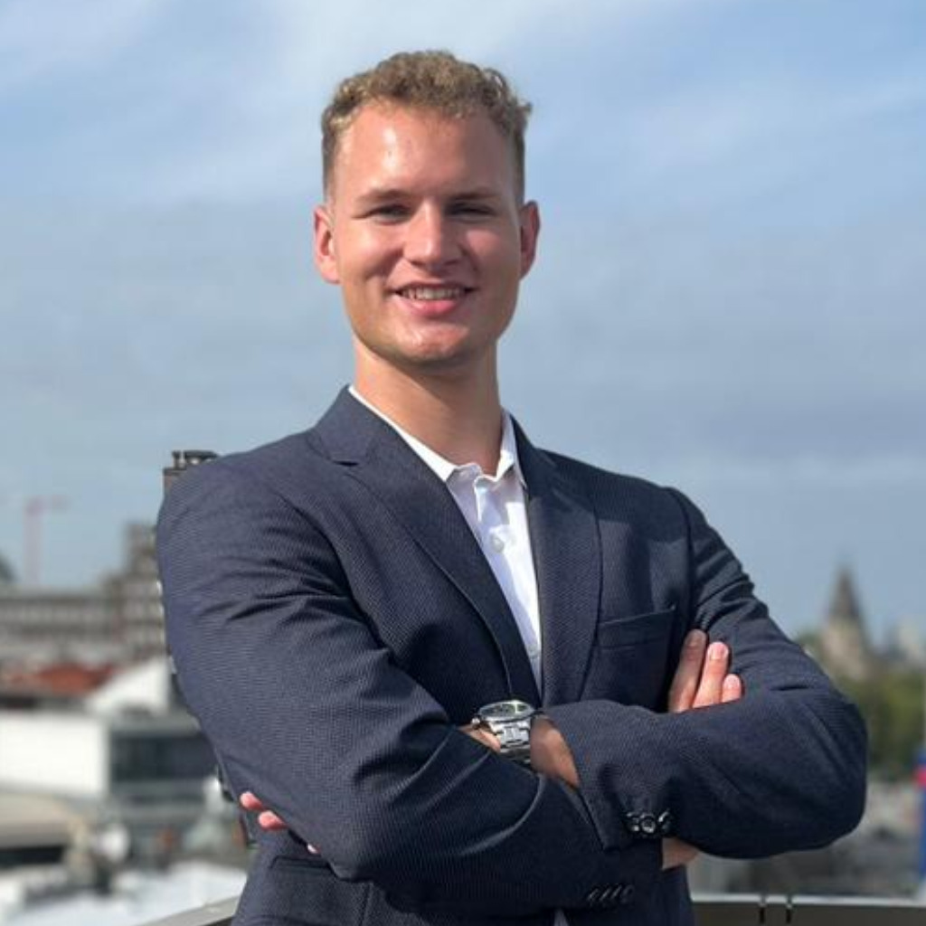 Leonhard Kleemann - Recruitment Consultant - Progressive Global Energy ...