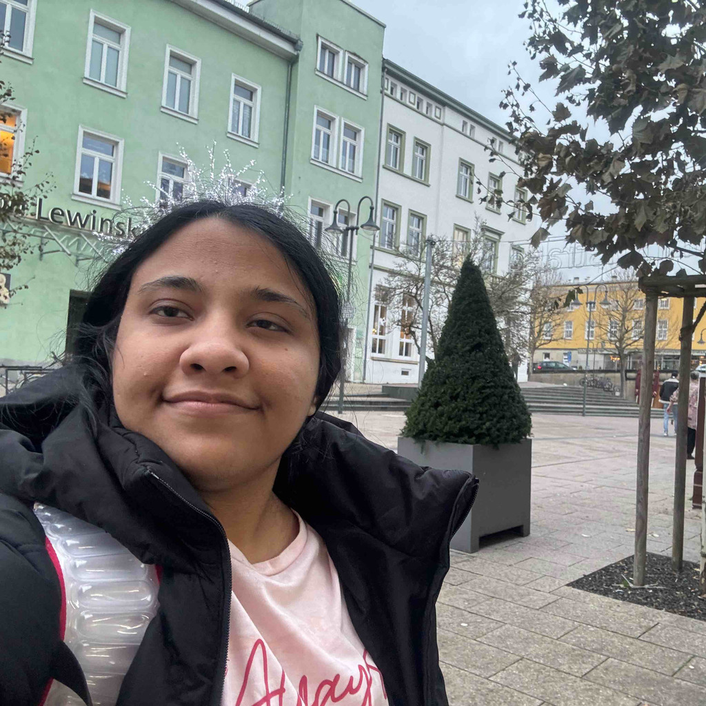 Mariha Asif - Fullstack Developer - Scionics Computer Innovation GmbH ...