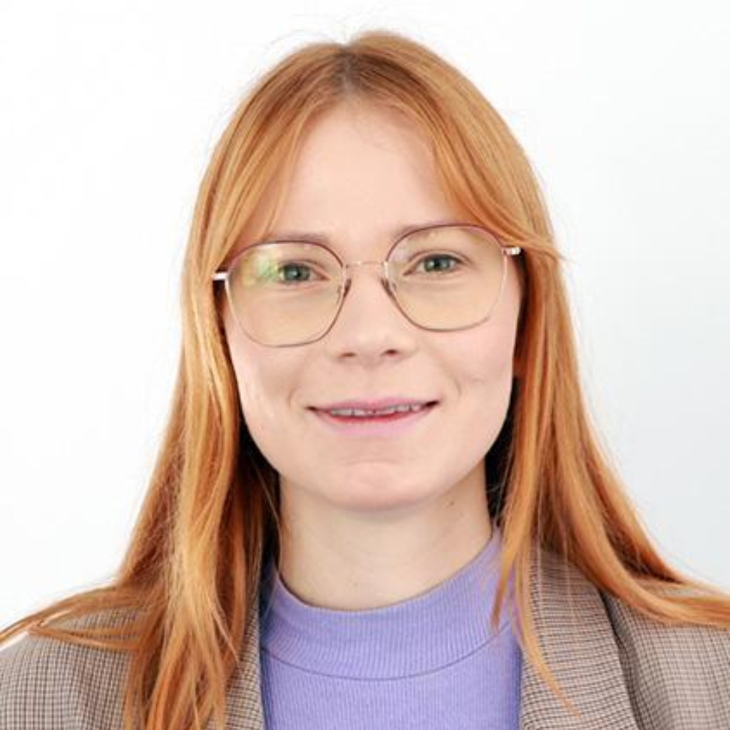 Julia Meier - Mitarbeiterin - Bayerisches Landesamt für Pflege | XING