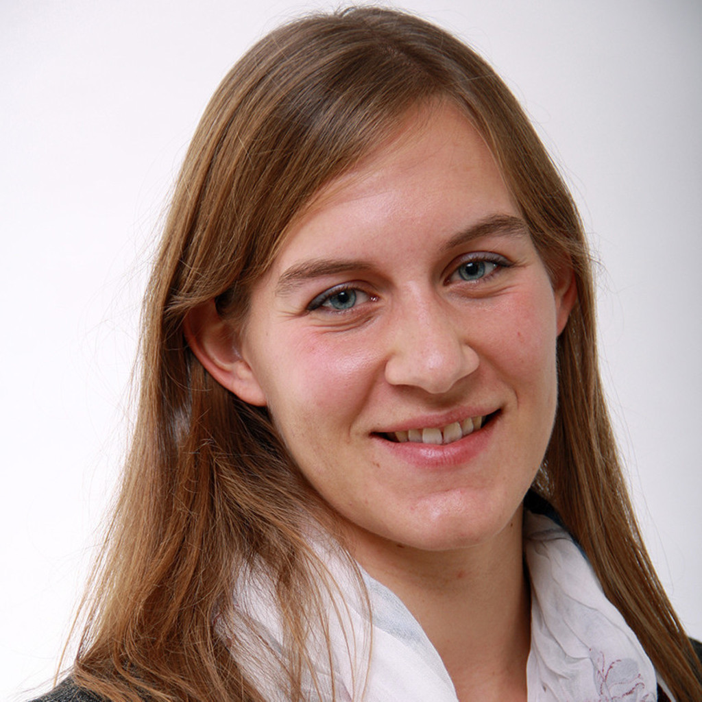 Sandra Junker - Mediengestalterin - Brother Sewing Machines Europe GmbH ...