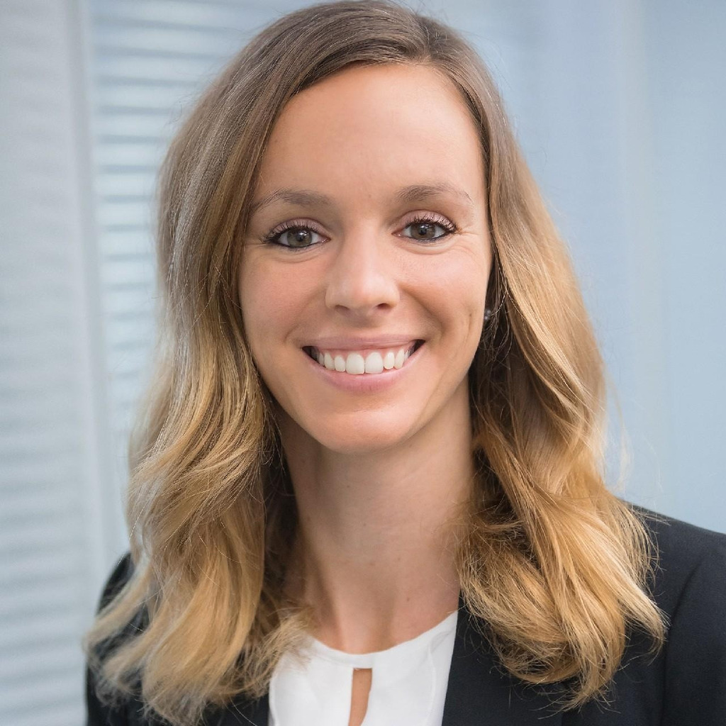 Esther Fischer - Prozessplaner IT - Dr. Ing. h.c. F. Porsche ...