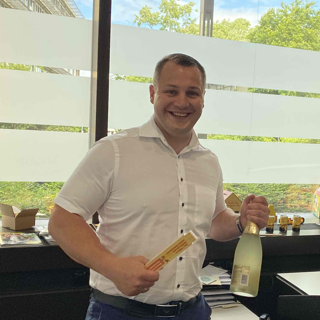 Alexander Maier - Bezirksleiter Baufinanzierung - Bausparkasse ...