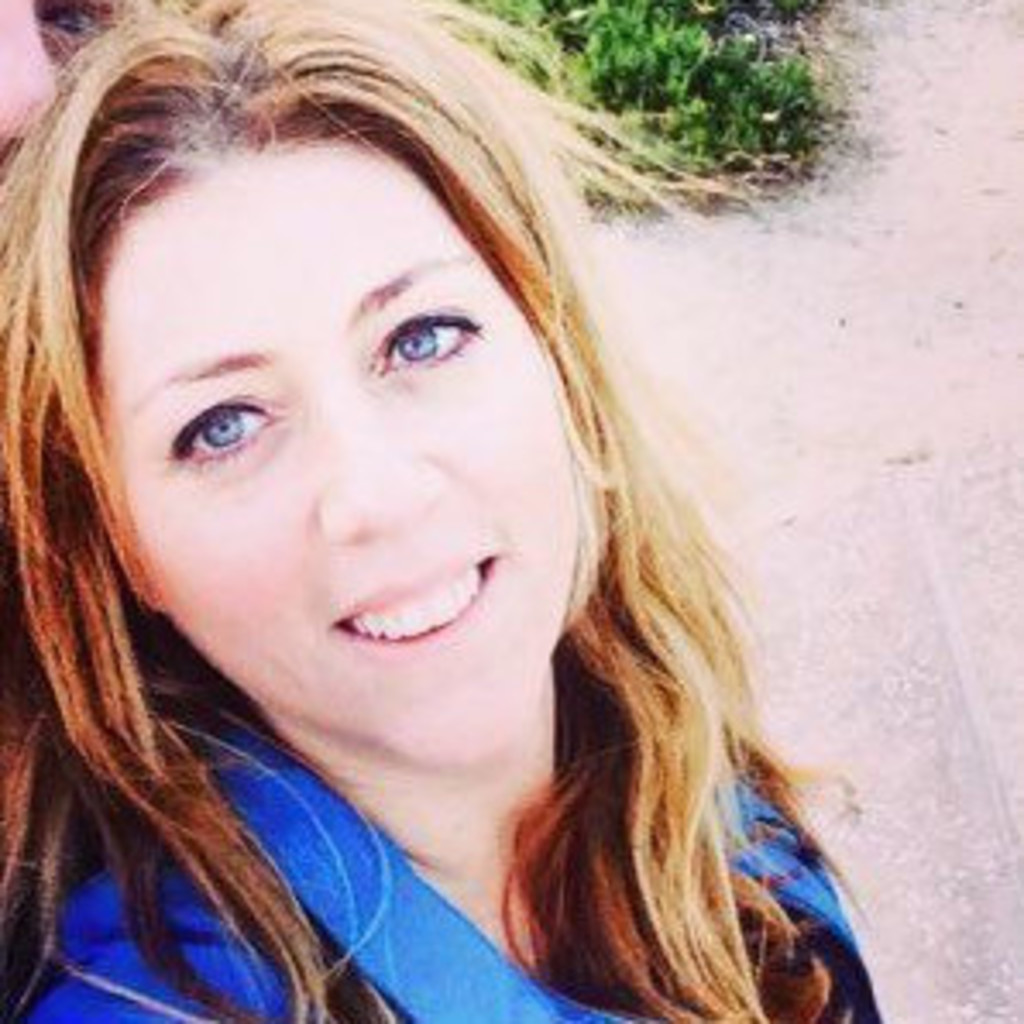 Jennifer Wendt - Social Media Director - Schneider Electric | XING