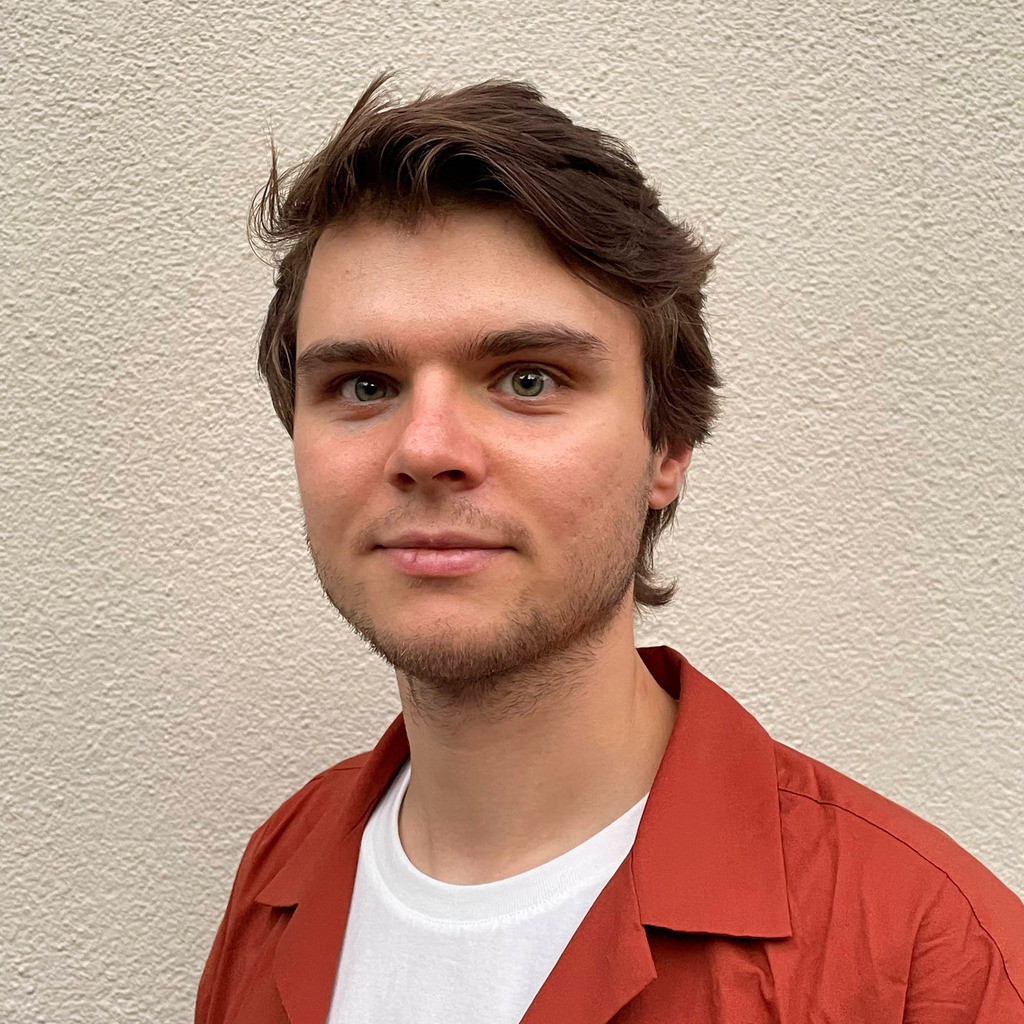 Max Grachev - User Experience Designer - OMMAX | XING