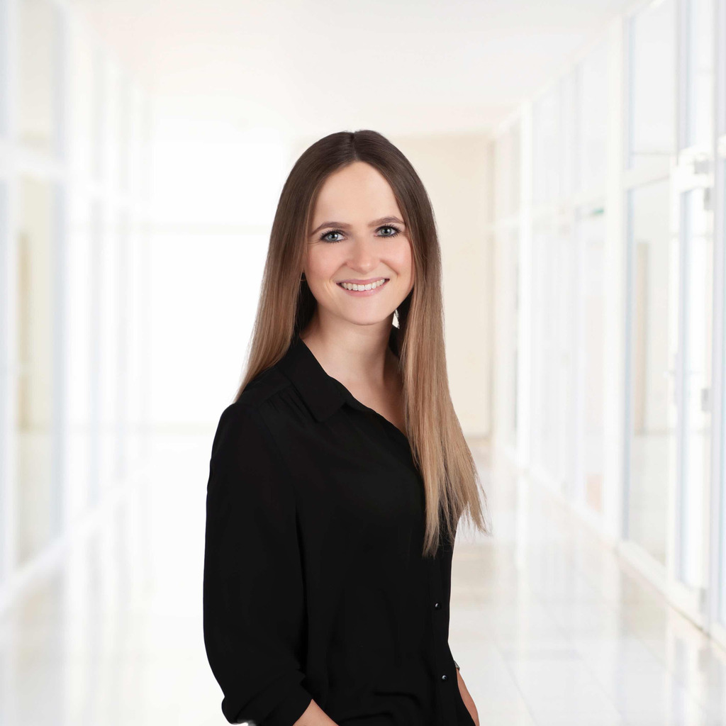 Julia Beiser - Sachbearbeiterin - Energievertrieb im Backoffice ...