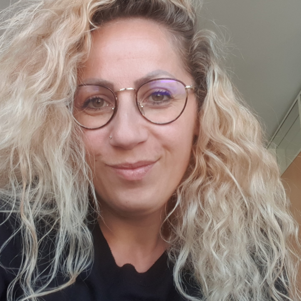 Maria Costa - Notarfachassistentin - Notare Kienzle & Ungerer | XING