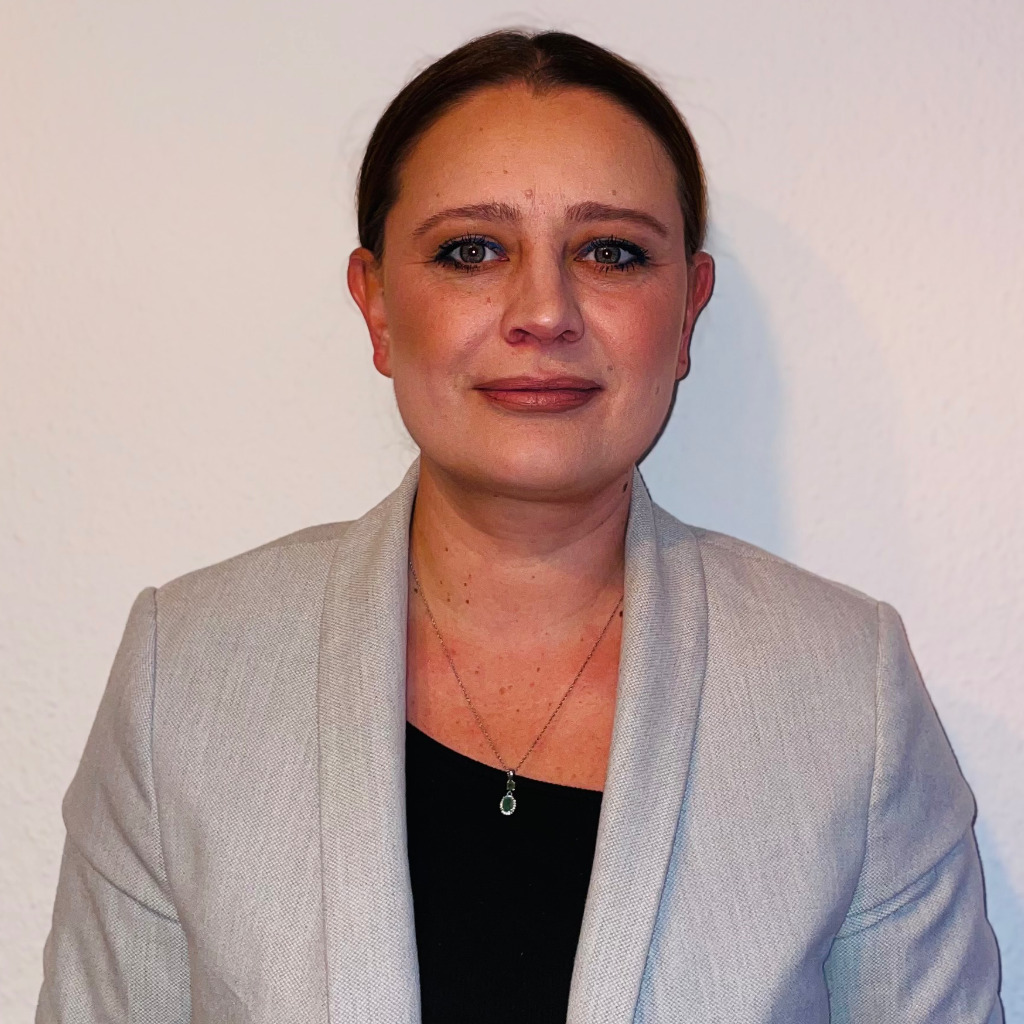 Julia Schell - Assistentin der Geschäftsführung - Restaurant ...