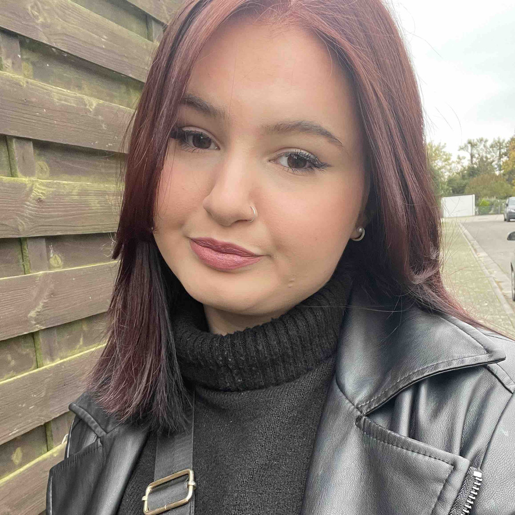 Emilia Sparacia - FC Associate - Amazon Logistics | XING