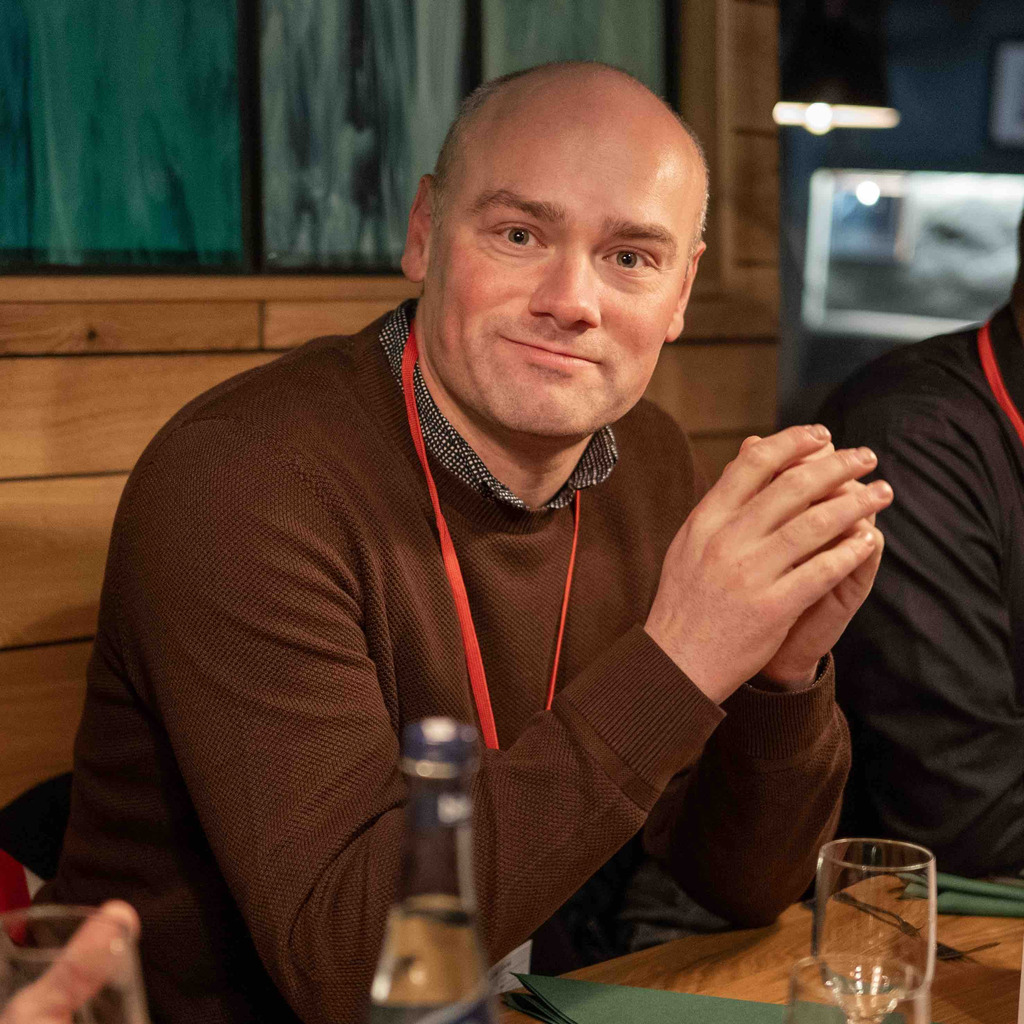 Tim Schaefer - Jugendtrainer im Fußball - SC Rot-Weiß Oberhausen e.V ...