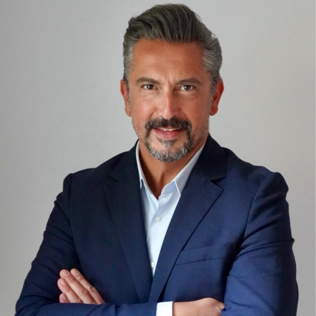 Horacio Esteban Coronado - Account Executive Partner Services - Booking ...