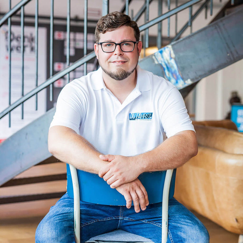 Michael Holler - Fahrlehrer - Du Fährst Die Fahrschule GmbH // Du ...