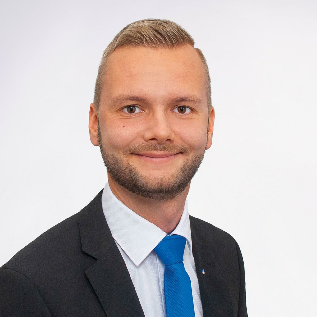 Marco Ehrngruber - Firmenkundenberater - VR-Bank im südlichen Franken ...