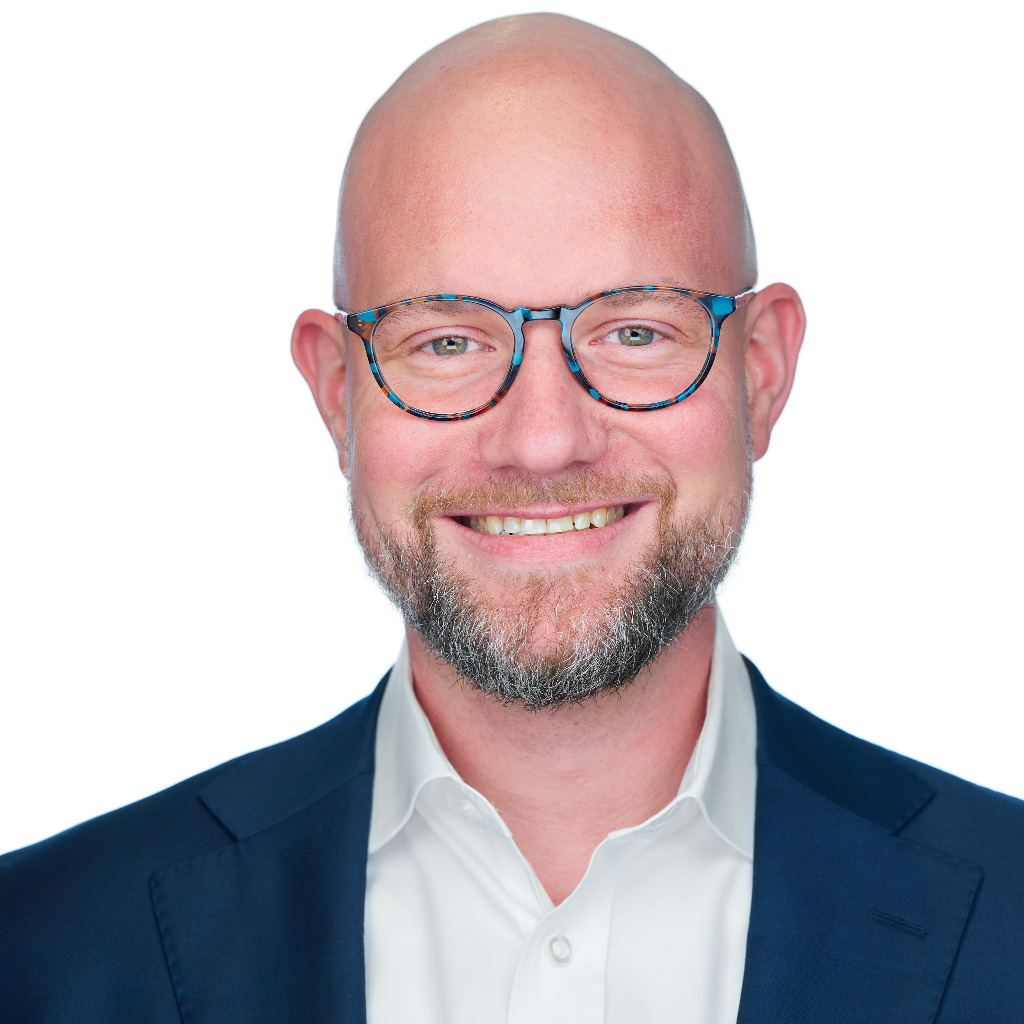 Christian Goehring - Relationship Manager (VP) - Global Subsidiary ...