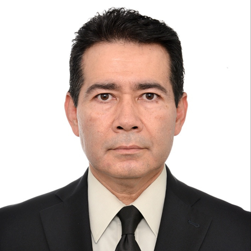 Carlos Samayoa - Director de Transformación y Mejora Continua - Crealis ...