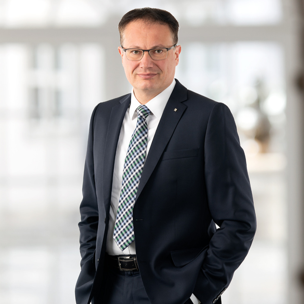 Michael Sattler - Corporate Banking/Senior Kundenbetreuer - Raiffeisen ...